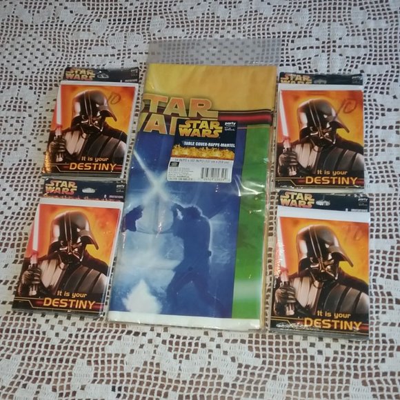 Hallmark | Party Supplies | 205 Star Wars Party Invitations Table Cover ...